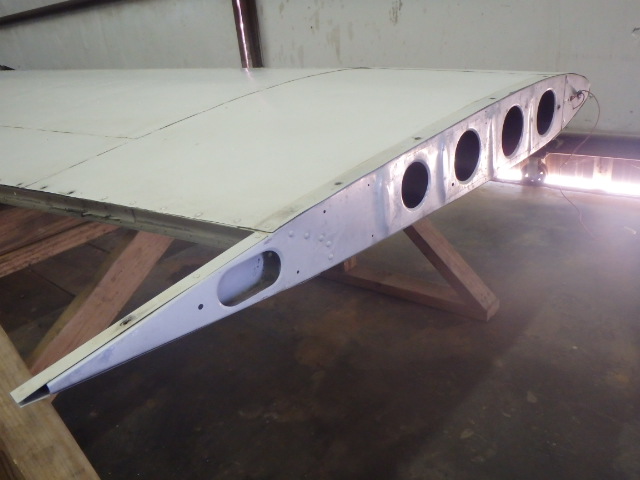 Cessna 0426005-98 STRUCTURE ASSEMBLY - RH WING STD RANGE (WING TIP RIB ...